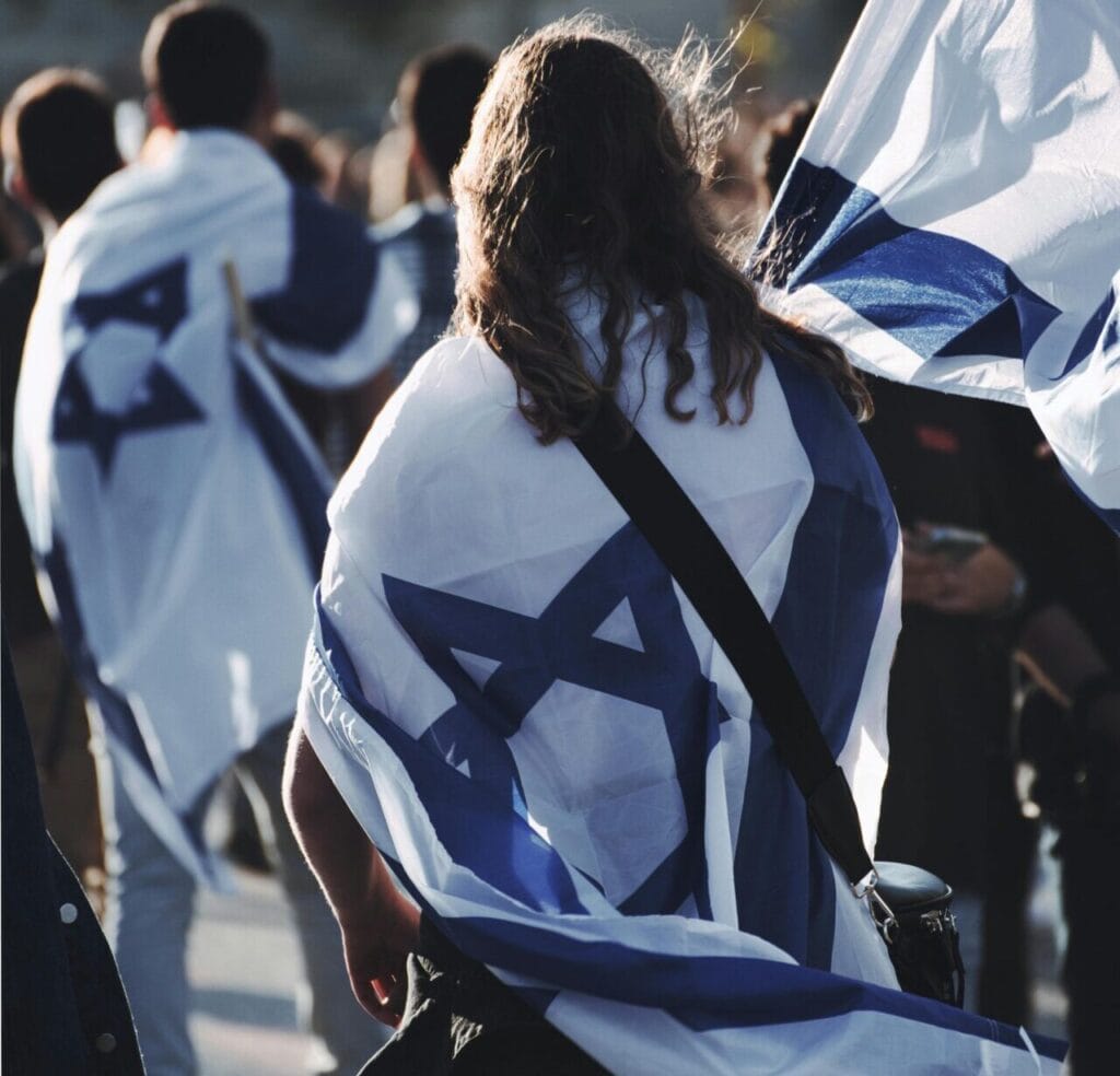 Living in Israel: A Land of Contrasts and Constant Buzz